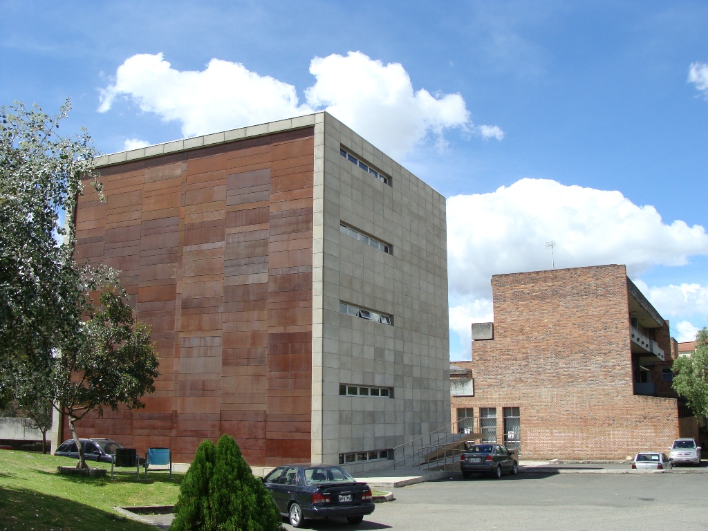 EDIFICIO DE POSTGRADO FACULTAD DE ARQUITECTURA Y URBANISMO UNVERSIDAD ...